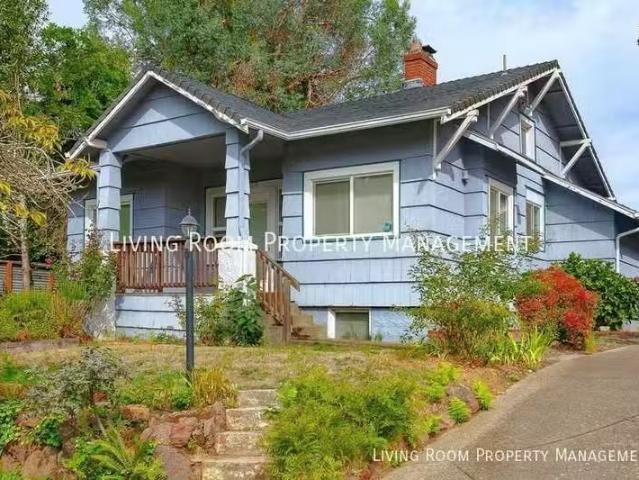 Remodeled 1920 Home with a Large Basement & Yard 2415 N Webst.