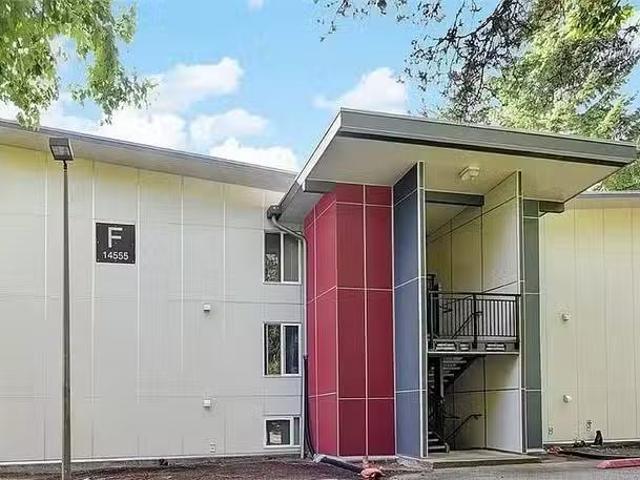 Remodeled 1 Bed/1 Bath with in unit laundry 14555 Ne 32nd St.