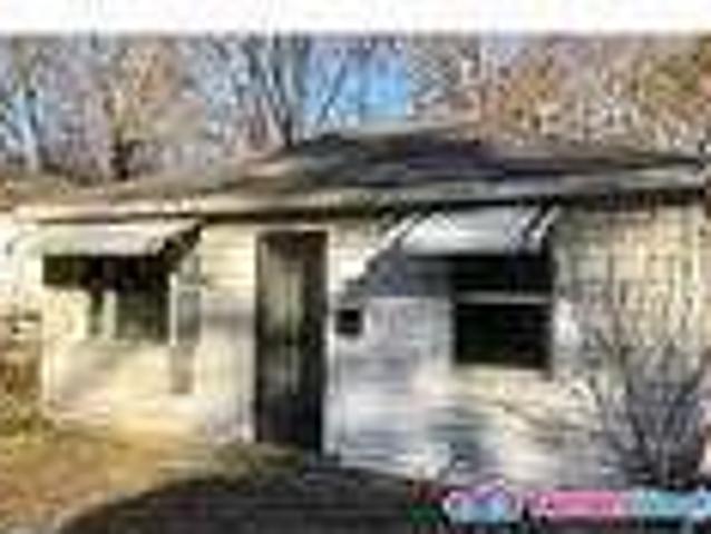 Remodeled 2 Bedroom in Center School District!