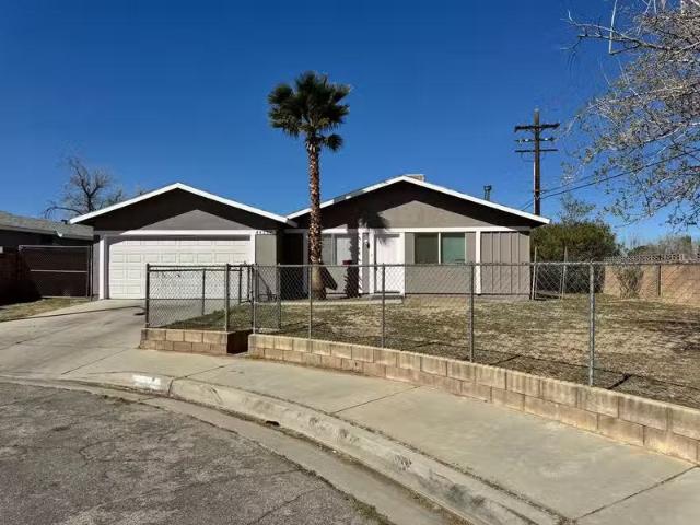 Remodeled 4+2 $2600 Apartments in Lancaster, CA