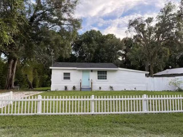 Remodeled 4 Bedroom, 1 Bath 12915 Mohican Ave