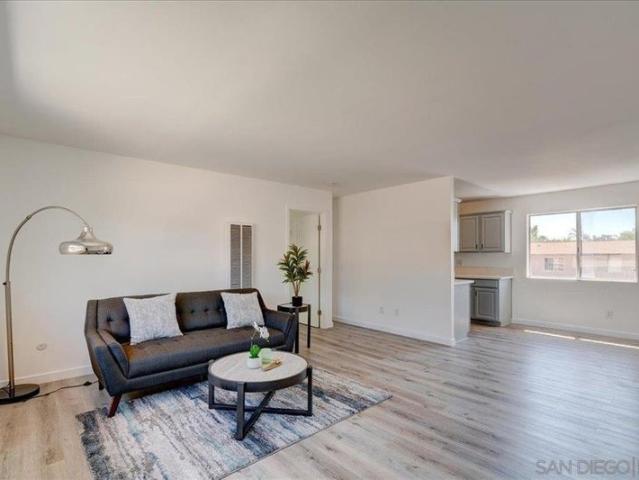 Remodeled _BR Apartment!