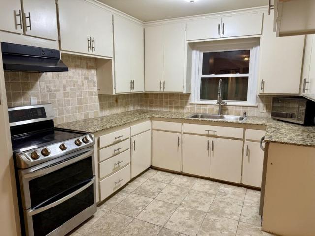 Remodeled Homey & Comfy Tulsa House