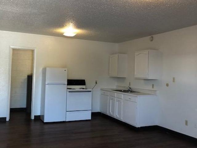 Remodeled Studio for Lease