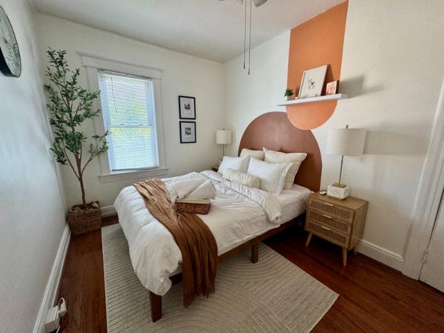 Remodeled Private Furnished Room