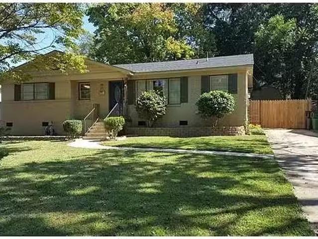 Remodeled Three Bedrooms Single Family Home in Charlotte. 192.