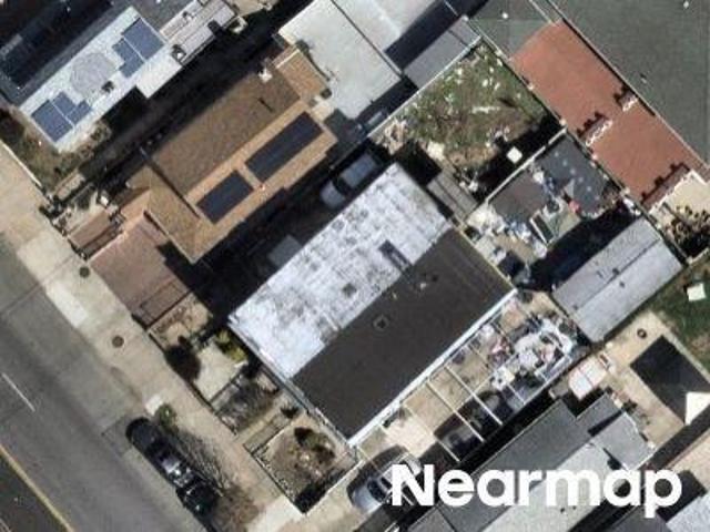 Remsen Ave