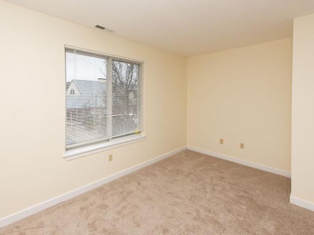 Rent in North Haven, convenient to everything! 2 Bedroom Apartment for Rent at 1298 Hartford Turnpike, North Haven, CT 06473