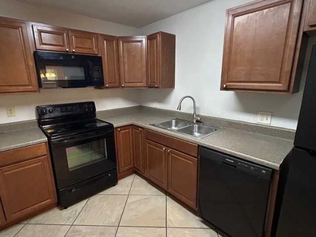 Rent Prosper at Cypress Pointe 2 Bedroom Apartment for Rent at 7200 Dijon Dr, Orlando, FL 32808 Rosemont