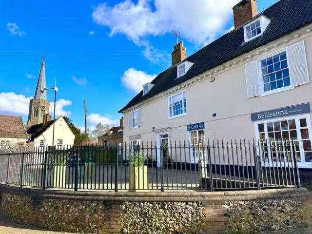 Cozy 3 BA 6 bedroom detached house for rent in Wickham Market.