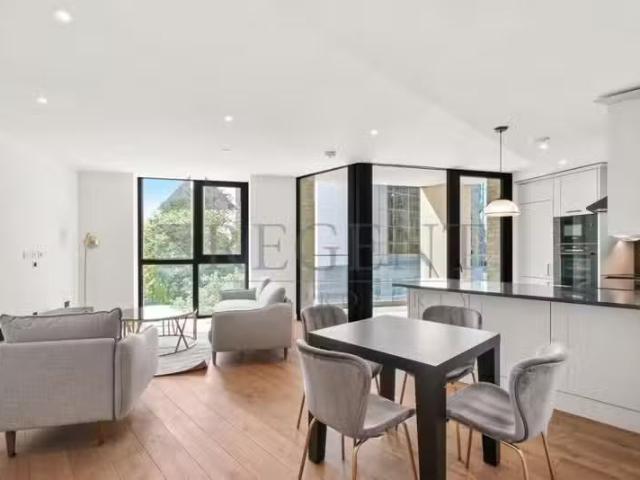 New 3 BA 3 bedroom apartment for rent in Emery Way, London Doc.