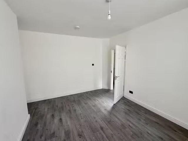 Cozy 3 BA 3 bedroom house for rent in Woodlands Farm Road, Bir.