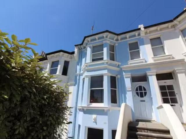 For Rent! 3 bedroom maisonette for rent in Ditchling Rise, Bri.