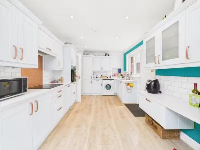 Rental! 3 bedroom detached bungalow for rent in St. Thomas's R.