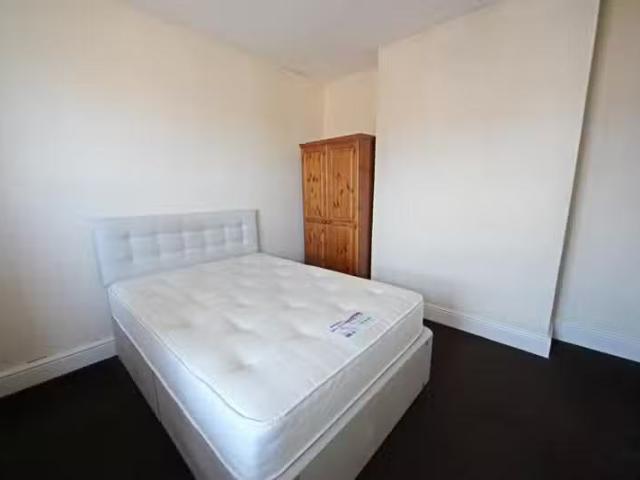 New 3 bedroom flat for rent in Woodend Road, Winton, Bournemou.