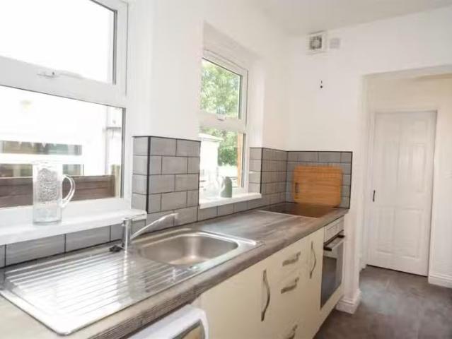 Deal! 3 bedroom house for rent in Charlotte Road, Stirchley, B.