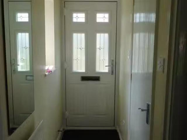 Rental! 3 bedroom semi detached house for rent in Bye Mead, Em.