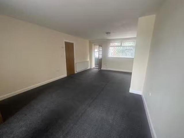New 3 bedroom semi detached house for rent in Salop Road, Oldb.