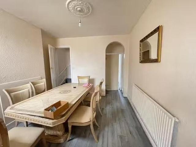 Nice 3 bedroom terraced house for rent in Factory Road, Hockle.