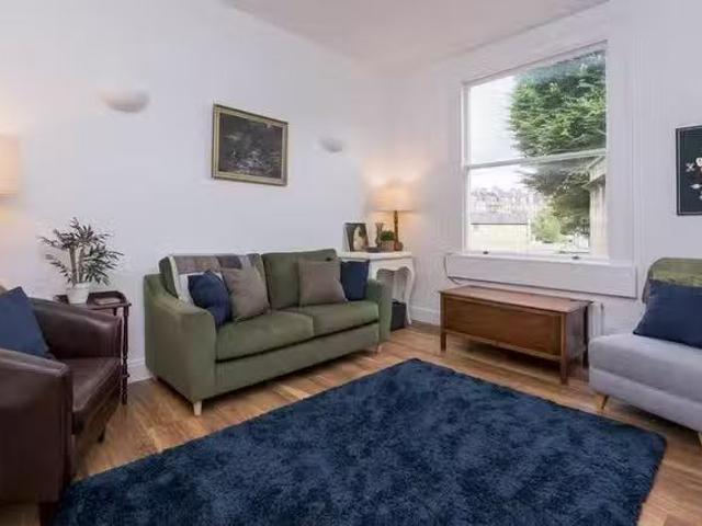 Rental! 3 BR Bathwick Street