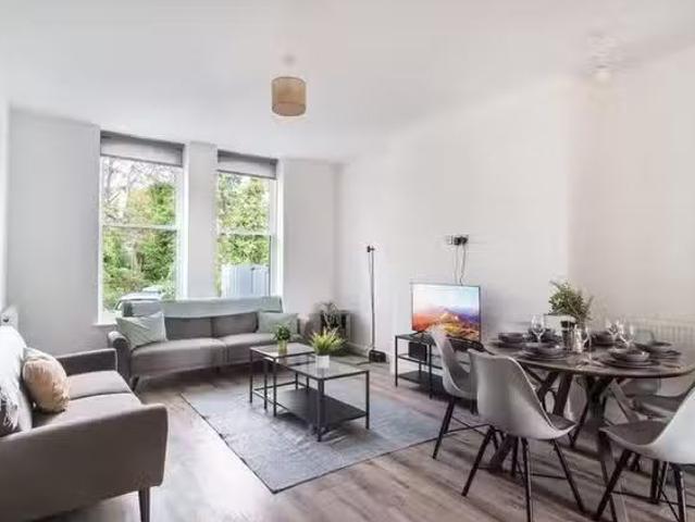 Nice 3 BR Park Terrace