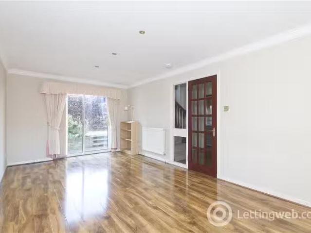 Unique 3 BR Property to rent in Cameron March, Edinburgh, EH16