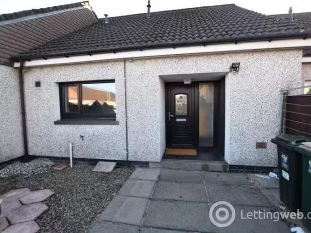 Nice 3 BR Property to rent in 32 Ferguson Park Rattray, Blairg.