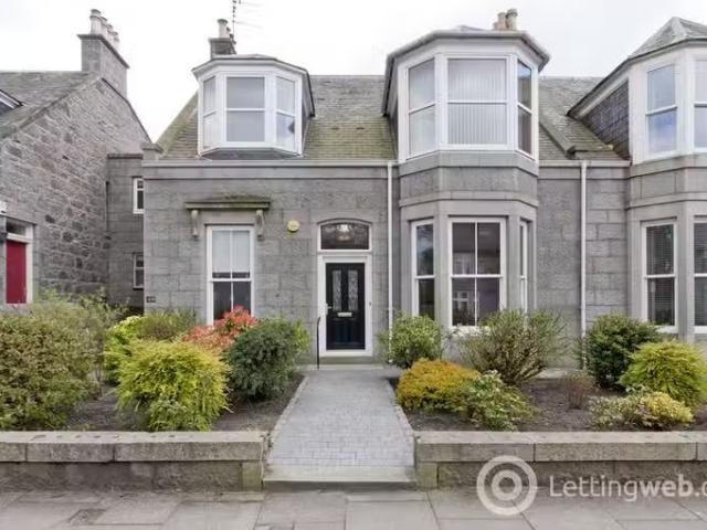 Nice 3 BR Property to rent in 51 Beechgrove Terrace, Aberdeen.