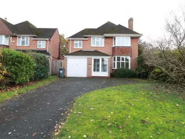 New 1 BA 4 bedroom detached house for rent in Links Drive, Sol.