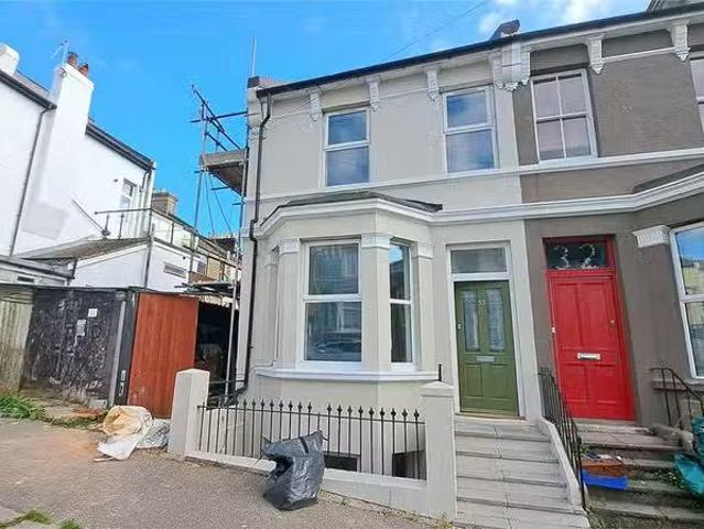 For Rent! 1 BA 4 bedroom End Terrace House to rent, St. Marys.