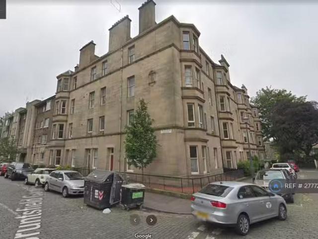 Cheap 1 BA 4 bedroom flat for rent in Bruntsfield Gardens, Edi.
