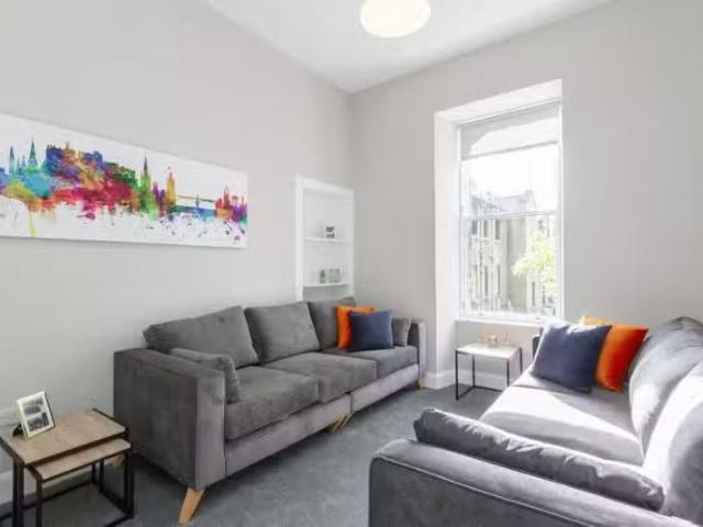 Just in! 1 BA 4 bedroom flat for rent in Clerk Street, Edinbur.