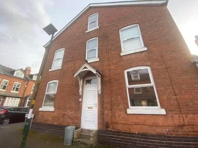 Unique 1 BA 4 bedroom house for rent in Daisy Road 4 bed, Ed.