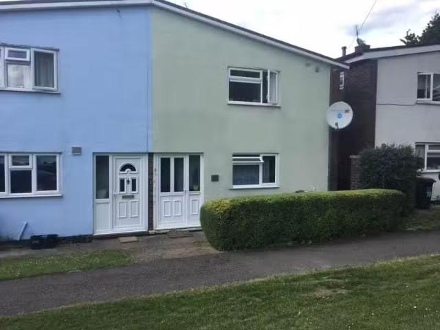 Unique 1 BA 4 bedroom house for rent in High Dells, Hatfield.