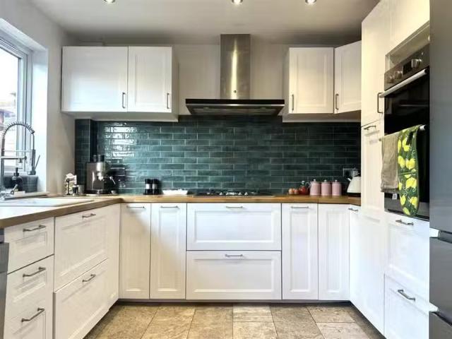 Unique 1 BA 4 bedroom terraced house for rent in Ravenglass Cr.