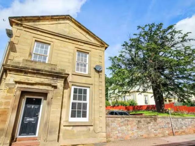 Deal! 1 BA 1 bedroom apartment for rent in Bank Court, Brampto.