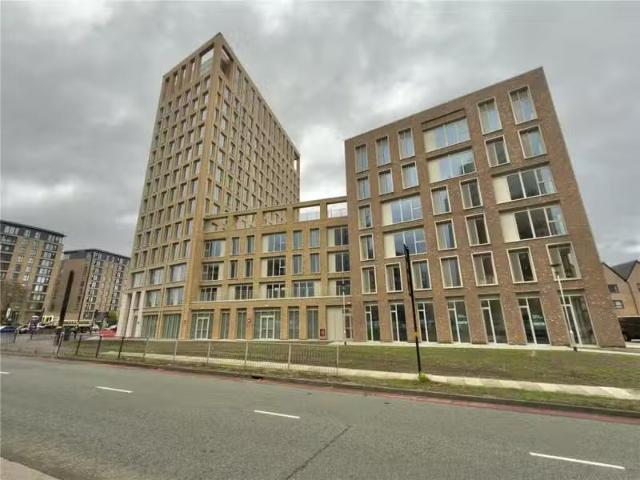 Charming 1 BA 1 bedroom apartment for rent in Boulevard Plaza.