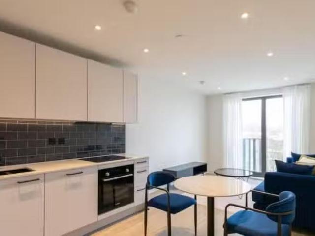 Unique 1 BA 1 bedroom apartment for rent in Curzon Wharf, Glas.