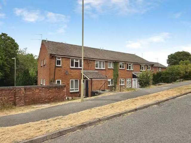 New 1 BA 1 bedroom apartment for rent in Calender Close, Alton.