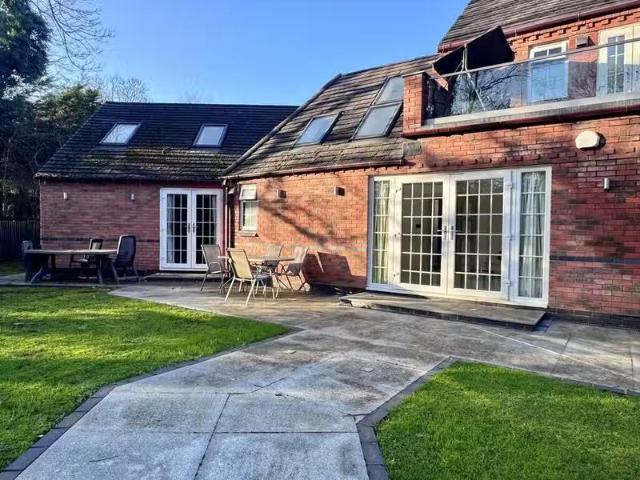 Cheap 1 BA 1 bedroom apartment for rent in Cryfield Heights, G.
