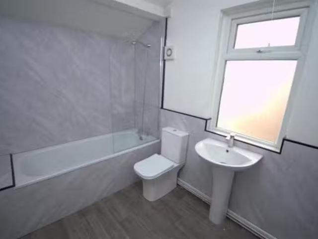 New 1 BA 1 bedroom apartment for rent in Greenbank Road, Birke.