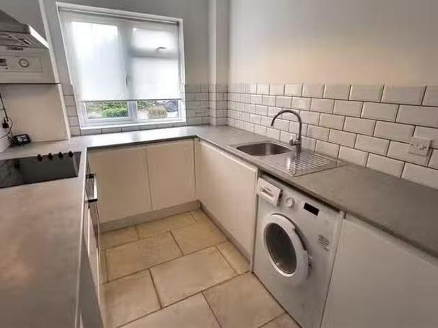 Just in! 1 BA 1 bedroom apartment for rent in Harris Close, EN.