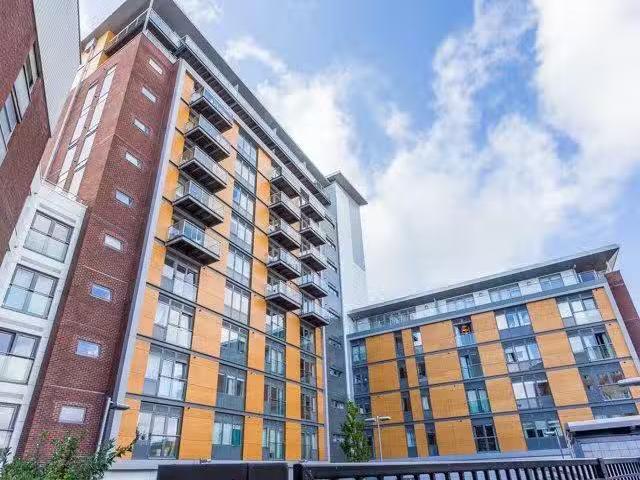 New 1 BA 1 bedroom apartment for rent in High Street, Poole, B.