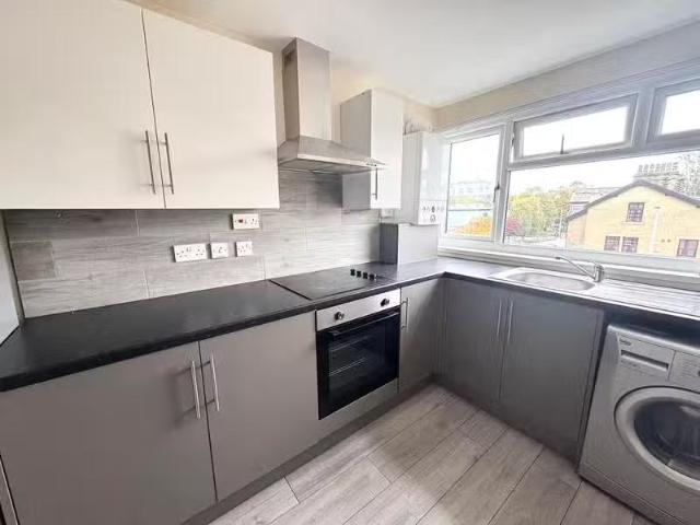 Charming 1 BA 1 bedroom apartment for rent in Laisteridge Lane.