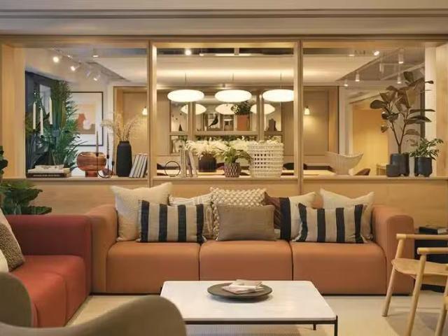 Rental! 1 BA 1 bedroom apartment for rent in Pitsford Street.