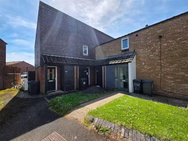 Rental! 1 BA 1 bedroom apartment for rent in Prince Edward Dri.