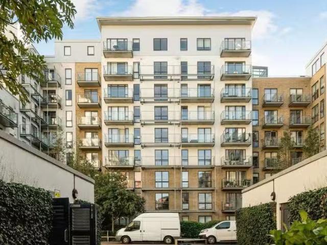 Charming 1 BA 1 bedroom apartment for rent in Voysey Square, L.