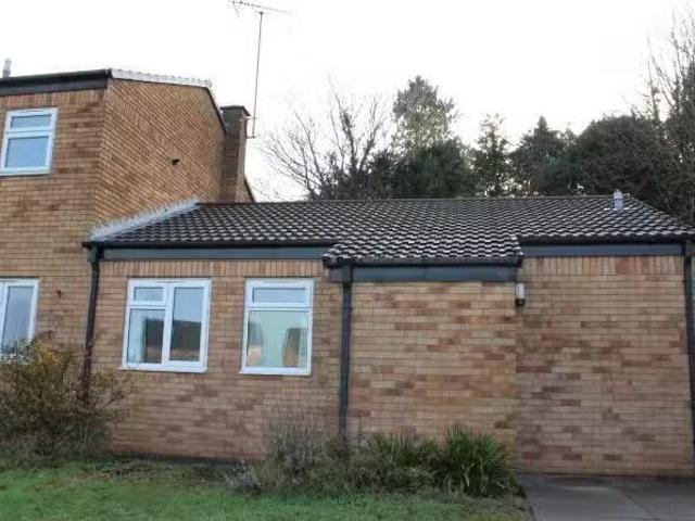 Cheap 1 BA 1 bedroom bungalow for rent in Eagle Heights, Burto.