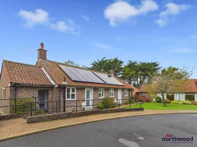 Charming 1 BA 1 bedroom bungalow for rent in Farlaine Road, Wi.