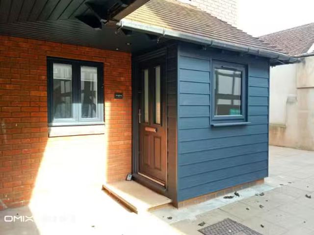 Rental! 1 BA 1 bedroom ground floor flat for rent in The Luxe.